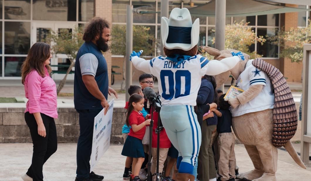Dallas Cowboys, Reliant Energy Surprise GISD Elementary Teacher ...